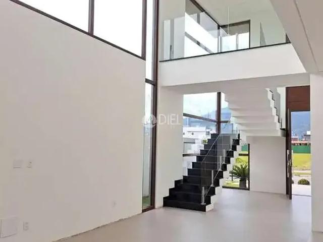 Casa / Sobrado para Venda em Porto Belo/SC Balneário Perequê 3 Quartos