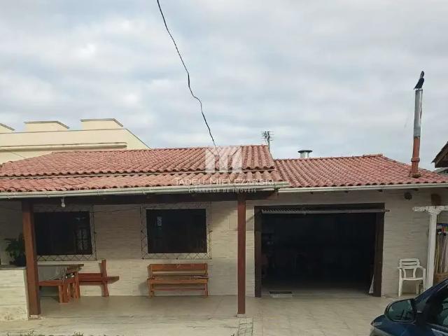 Casa / Sobrado para Venda em Porto Belo/SC Balneário Perequê 3 Quartos