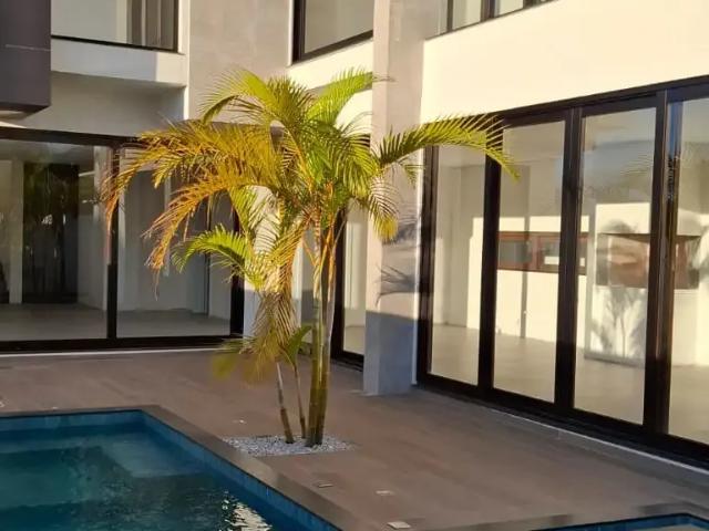 Casa / Sobrado para Venda em Porto Belo/SC Balneário Perequê 3 Quartos