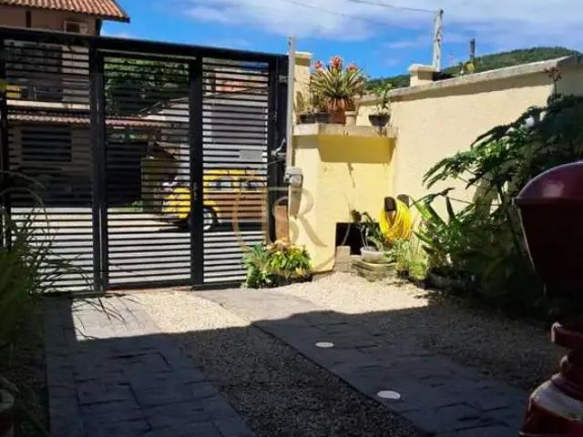 Casa / Sobrado para Venda em Porto Belo/SC Balneário Perequê