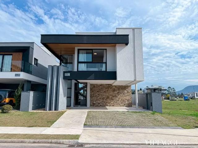 Casa / Sobrado para Venda em Porto Belo/SC Jardim Dourado 3 Quartos