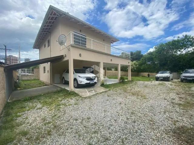 Casa / Sobrado para Venda em Porto Belo/SC Vila Nova 3 Quartos
