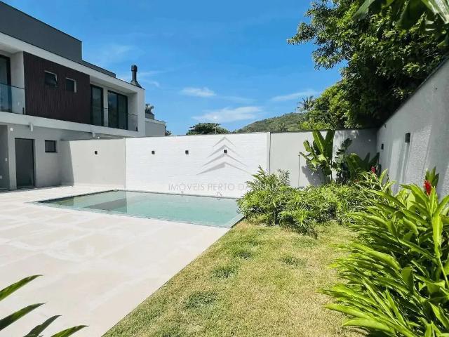 Casa / Sobrado para Venda em Porto Belo/SC Vila Nova 3 Quartos