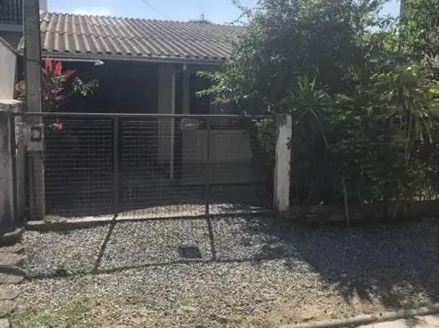 Casa / Sobrado para Venda em Porto Belo/SC Vila Nova 4 Quartos