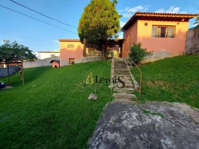 Casa / Sobrado para Venda em Porto Feliz/SP Jardim Bela Fonte 3 Quartos