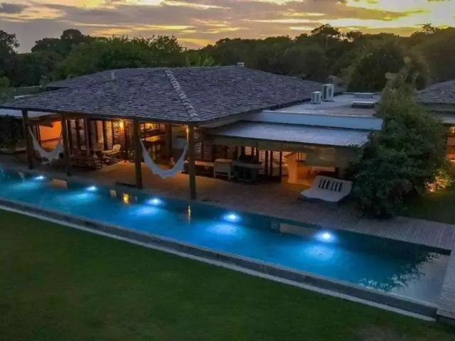 Casa / Sobrado para Venda em Porto Seguro/BA Trancoso 5 Quartos