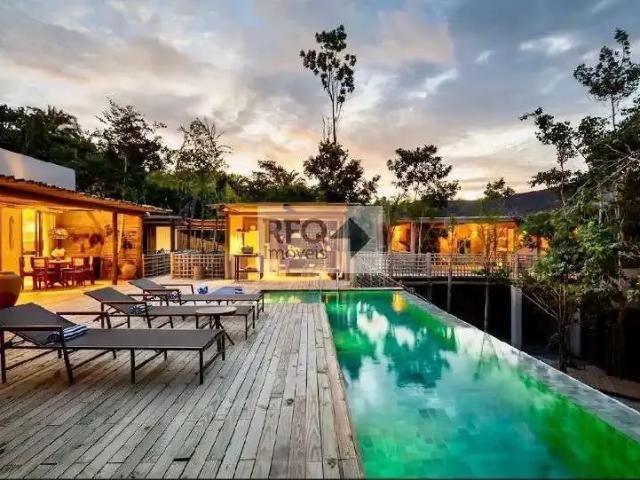 Casa / Sobrado para Venda em Porto Seguro/BA Trancoso 7 Quartos