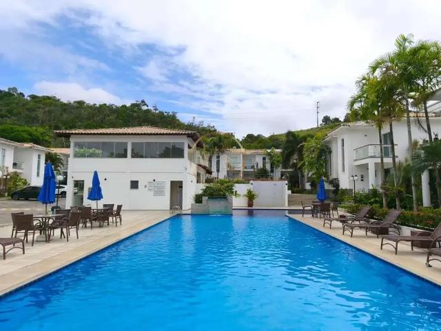 Casa / Sobrado para Venda em Porto Seguro/BA Praia De Curuípe 3 Quartos