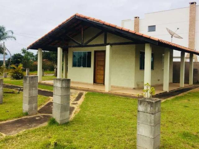 Casa / Sobrado para Venda em Porangaba/SP Ninho Verde 4 Quartos
