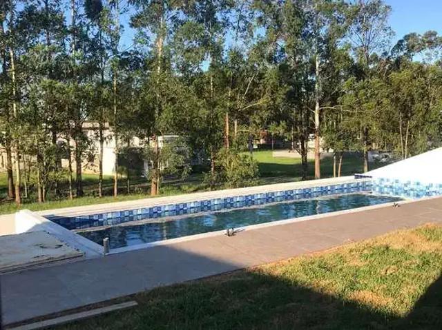 Casa / Sobrado para Venda em Porangaba/SP Ninho Verde 3 Quartos