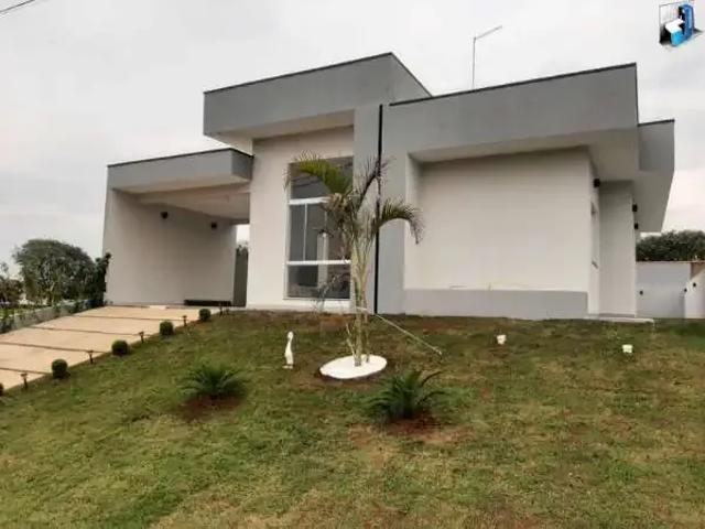 Casa / Sobrado para Venda em Porangaba/SP Ninho Verde 3 Quartos