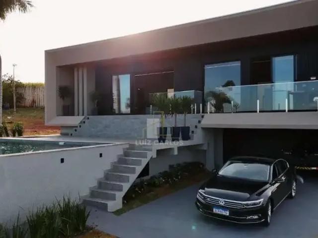 Casa / Sobrado para Venda em Porecatu/PR Centro 4 Quartos