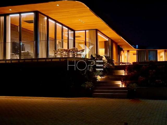 Casa / Sobrado para Venda em Porecatu/PR Zona Rural 4 Quartos