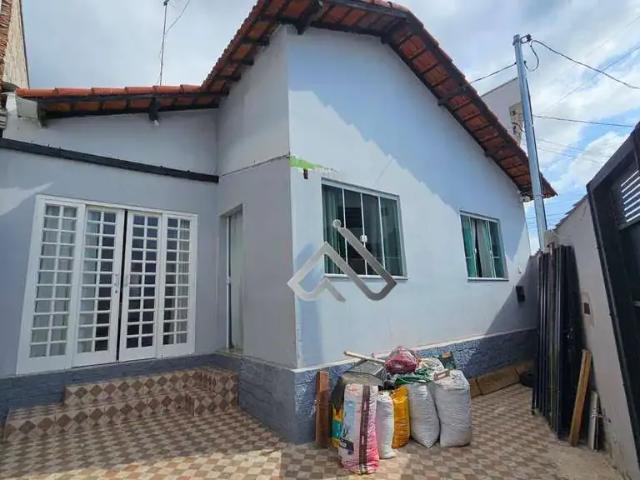 Casa / Sobrado para Venda em Pouso Alegre/MG Vila Costa Rios 2 Quartos