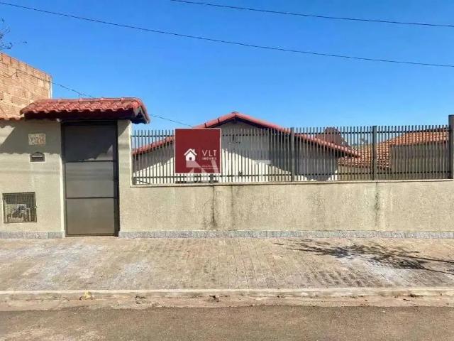Casa / Sobrado para Venda em Pouso Alegre/MG Aeroporto Jatobá 2 Quartos