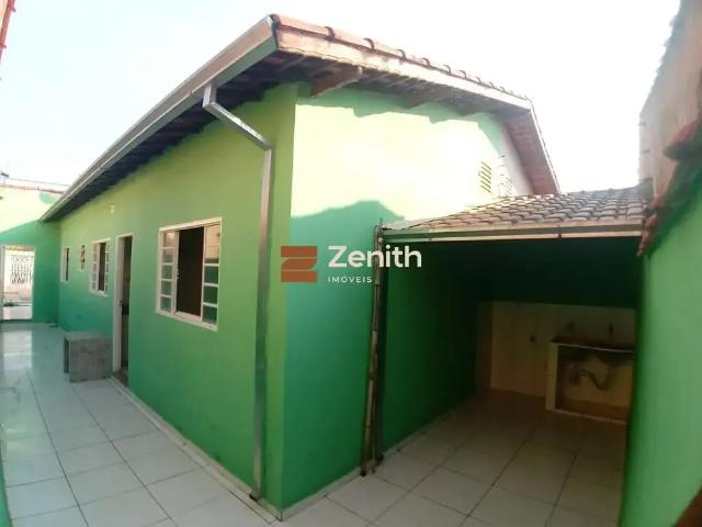 Casa / Sobrado para Venda em Pouso Alegre/MG Aeroporto Jatobá 2 Quartos