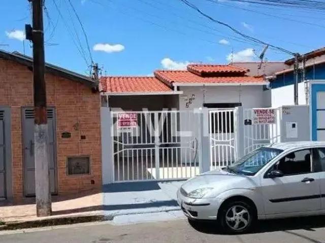 Casa / Sobrado para Venda em Pouso Alegre/MG Centro 3 Quartos