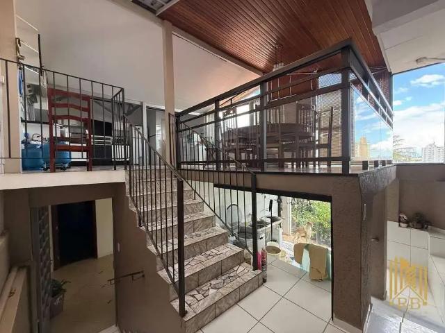 Casa / Sobrado para Venda em Pouso Alegre/MG Centro 5 Quartos