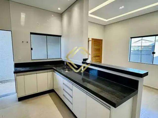 Casa / Sobrado para Venda em Pouso Alegre/MG Cidade Vergani 3 Quartos