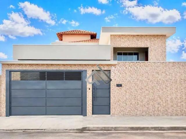 Casa / Sobrado para Venda em Pouso Alegre/MG Cidade Vergani 3 Quartos