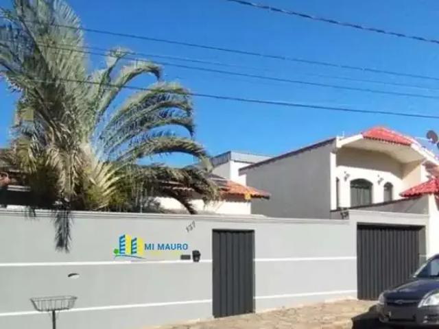 Casa / Sobrado para Venda em Pouso Alegre/MG Colinas de Santa Bárbara 3 Quartos