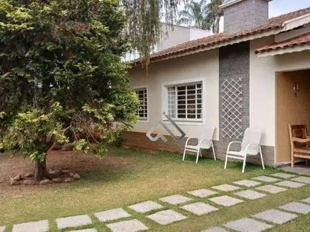 Casa / Sobrado para Venda em Pouso Alegre/MG Fátima I 4 Quartos