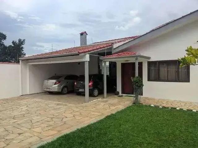 Casa / Sobrado para Venda em Pouso Alegre/MG Fátima I 4 Quartos