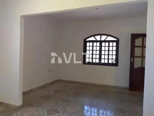 Casa / Sobrado para Venda em Pouso Alegre/MG Jardim Califórnia 3 Quartos