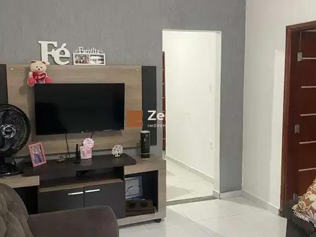 Casa / Sobrado para Venda em Pouso Alegre/MG Jardim América 4 Quartos