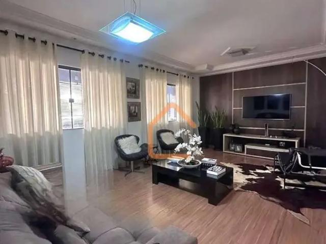 Casa / Sobrado para Venda em Pouso Alegre/MG Jardim América 3 Quartos
