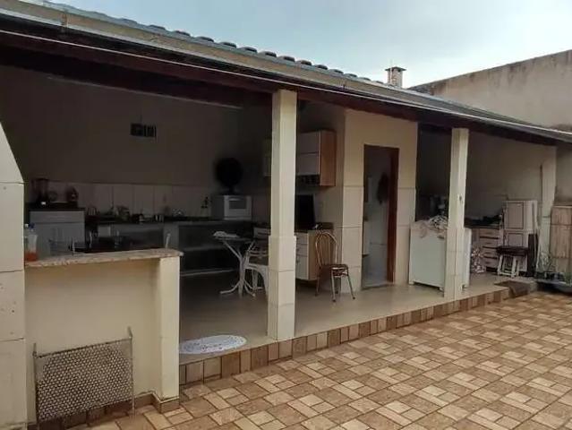 Casa / Sobrado para Venda em Pouso Alegre/MG Jardim Aeroporto 2 Quartos
