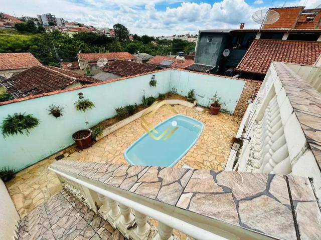 Casa / Sobrado para Venda em Pouso Alegre/MG Jardim Inconfidentes 4 Quartos