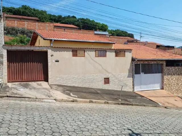 Casa / Sobrado para Venda em Pouso Alegre/MG Jardim Jacarandá 2 Quartos