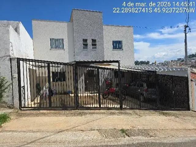 Casa / Sobrado para Venda em Pouso Alegre/MG Parque Real 2 Quartos