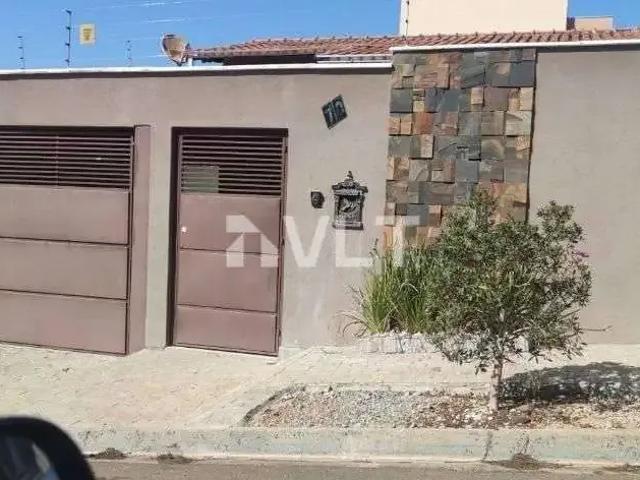 Casa / Sobrado para Venda em Pouso Alegre/MG Parque Real 2 Quartos