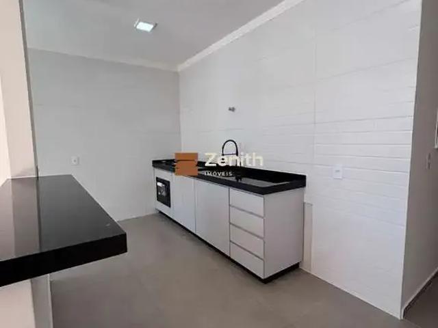 Casa / Sobrado para Venda em Pouso Alegre/MG Parque Real 3 Quartos