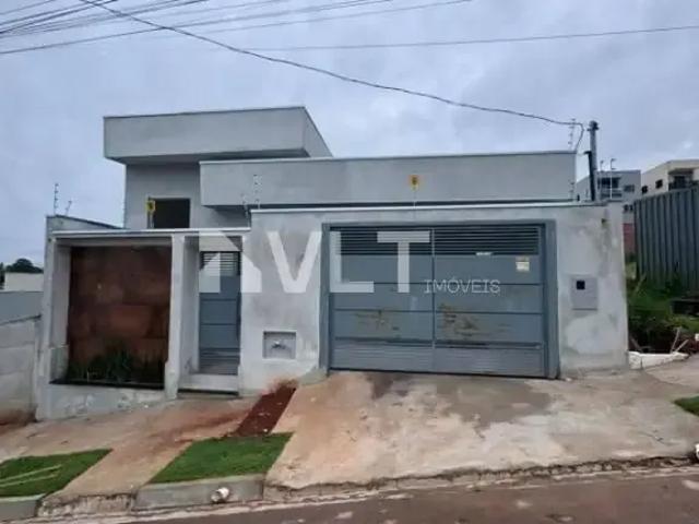 Casa / Sobrado para Venda em Pouso Alegre/MG Parque Real 3 Quartos
