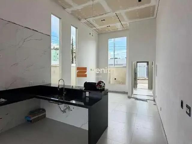 Casa / Sobrado para Venda em Pouso Alegre/MG Parque Real 3 Quartos