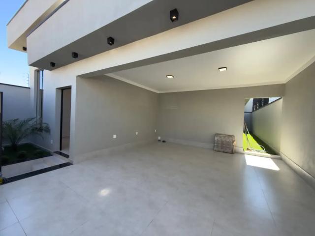 Casa / Sobrado para Venda em Pouso Alegre/MG Parque Real 3 Quartos