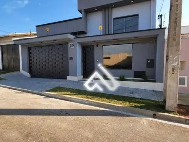 Casa / Sobrado para Venda em Pouso Alegre/MG Parque Real 3 Quartos