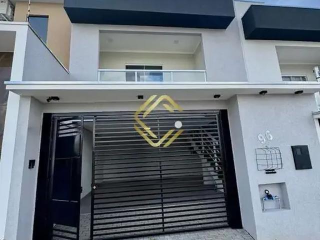 Casa / Sobrado para Venda em Pouso Alegre/MG Pousada do Sol 3 Quartos