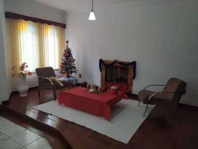 Casa / Sobrado para Venda em Pouso Alegre/MG Pousada dos Campos I 5 Quartos