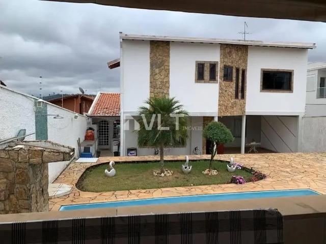 Casa / Sobrado para Venda em Pouso Alegre/MG Pousada dos Campos I 3 Quartos
