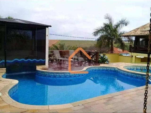 Casa / Sobrado para Venda em Pouso Alegre/MG Presidente Juscelino 4 Quartos