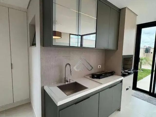 Casa / Sobrado para Venda em Pouso Alegre/MG Residencial Astúrias 3 Quartos