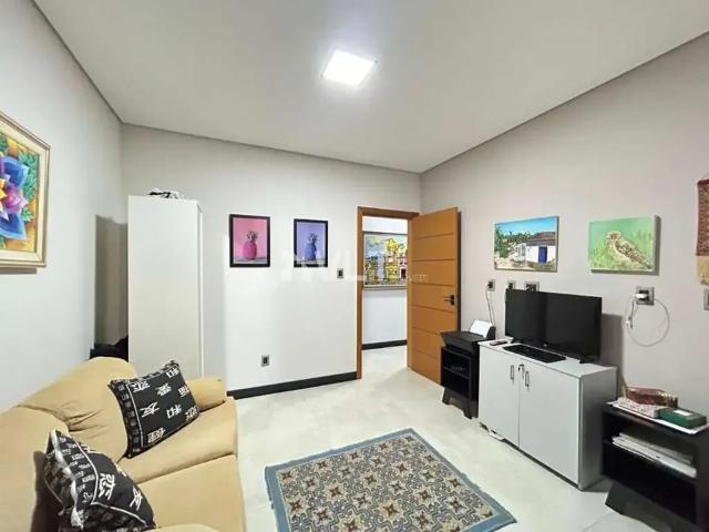 Casa / Sobrado para Venda em Pouso Alegre/MG Residencial Astúrias 3 Quartos