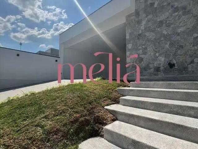 Casa / Sobrado para Venda em Pouso Alegre/MG Residencial Astúrias 3 Quartos