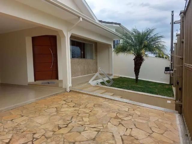 Casa / Sobrado para Venda em Pouso Alegre/MG Residencial Santa Rita II 3 Quartos