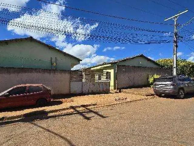 Casa / Sobrado para Venda em Planaltina/GO Setor Aeroporto Mutirão 2 Quartos