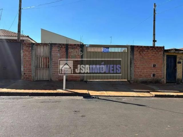 Casa / Sobrado para Venda em Pradópolis/SP Centro 3 Quartos
